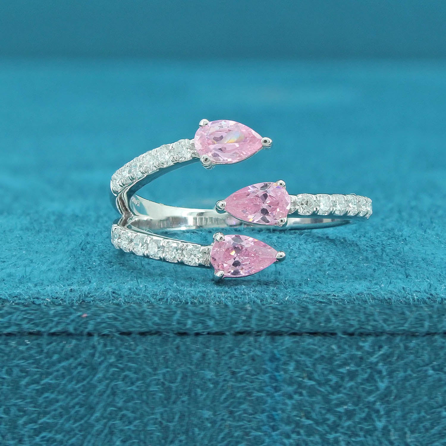 Ardelle Luxe Diamond Ring – Firefly Diamonds