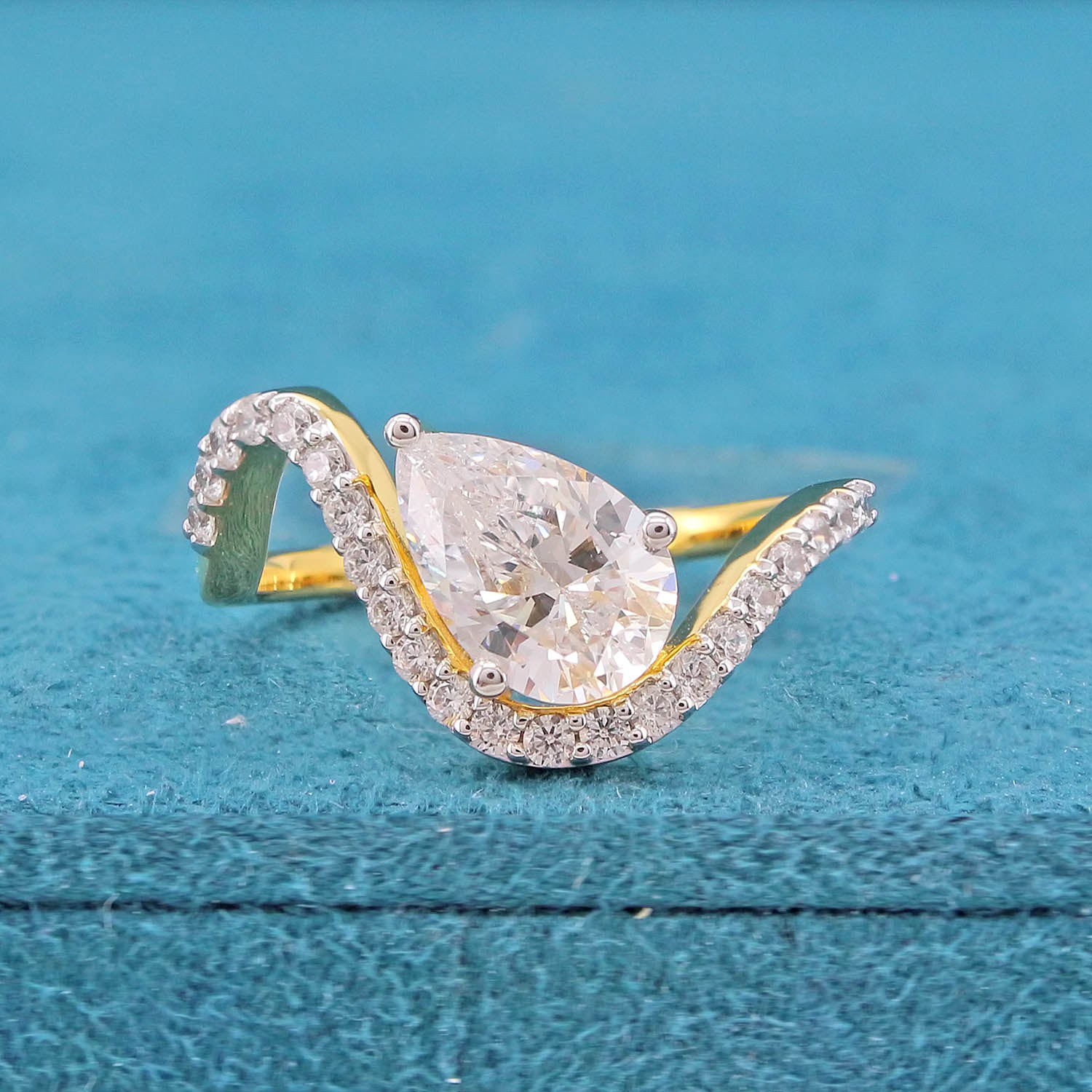 Meloré Diamond Ring – Firefly Diamonds